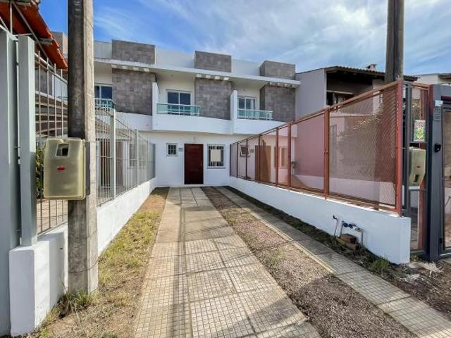 Excelente residência no bairro Hípica com 2 suítes