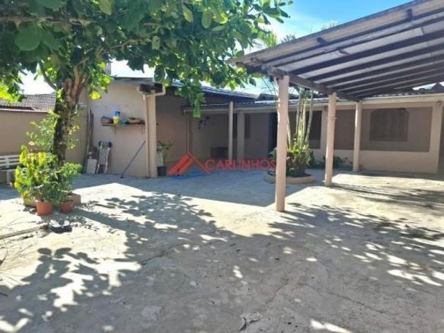 Excelente Residência no Bairro Piçarras