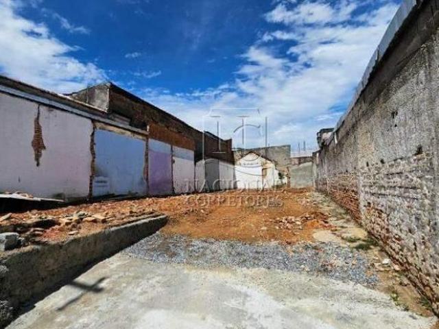 Excelente terreno à venda no bairro Cerâmica com localização privilegiada e alto