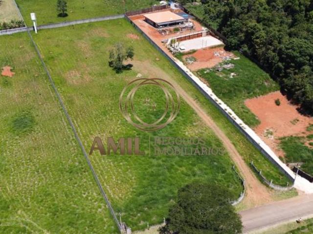 EXCELENTE TERRENO A VENDA NO CONDOMÍNIO CHÁCARAS CATAGUÁ COM 5.100M²