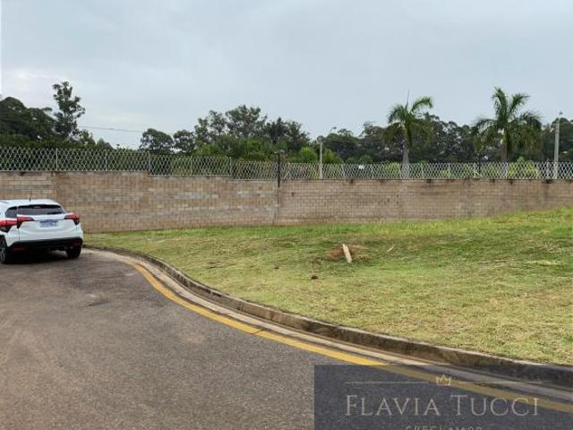 Excelente terreno a venda no Condomínio Reserva Ermida II, com 406m2 de área total