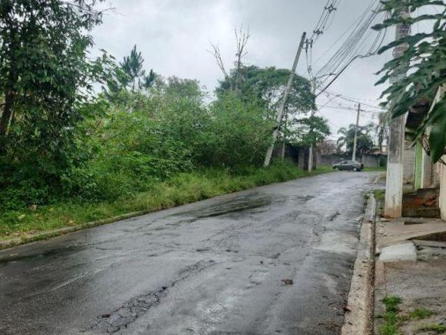 EXCELENTE TERRENO Á 300 METROS DO CENTRO DE CAUCAIA, JARDIM PRIMAVERA !