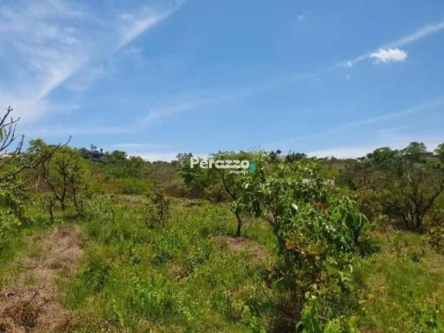 Excelente Terreno com 3.420,72m² localizado no Condomínio Solar da Serra no Jardim Botânico Por R$49
