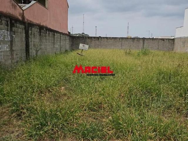 EXCELENTE TERRENO COM 175M2, PLANO, NO MELHOR LOCAL DO VILA BRANCA, ACEITA FINANCIAMENTO, DOC OK
