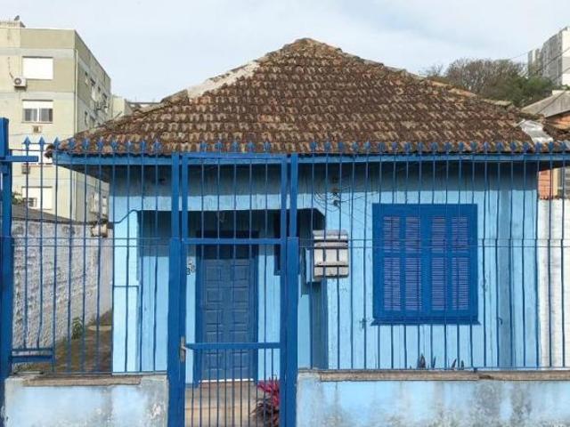 Excelente terreno com 2 casas