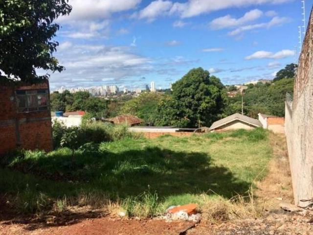 Excelente terreno com 600 m² Jardim Industrial