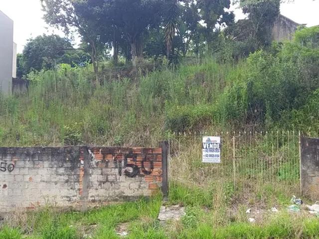 Excelente terreno com 900m em ótima localização de e uvaranas!