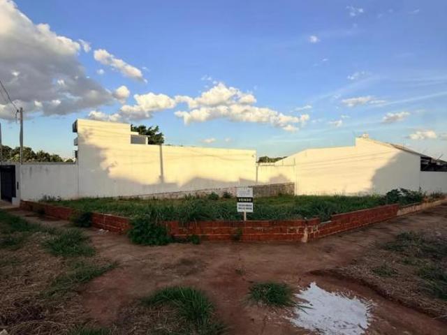 Excelente Terreno Comercial de Esquina!