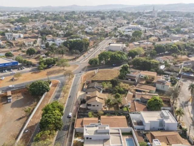 Excelente terreno comercial à venda no Setor Jaó, Goiânia
