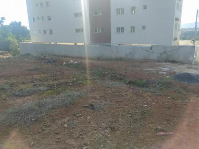 Excelente terreno de 416,60m² á venda no bairro Centreville em Poços de Caldas MG
