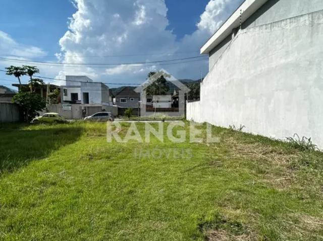 Excelente terreno de 180m² dentro de condomínio fechado em Vargem Pequena/RJ