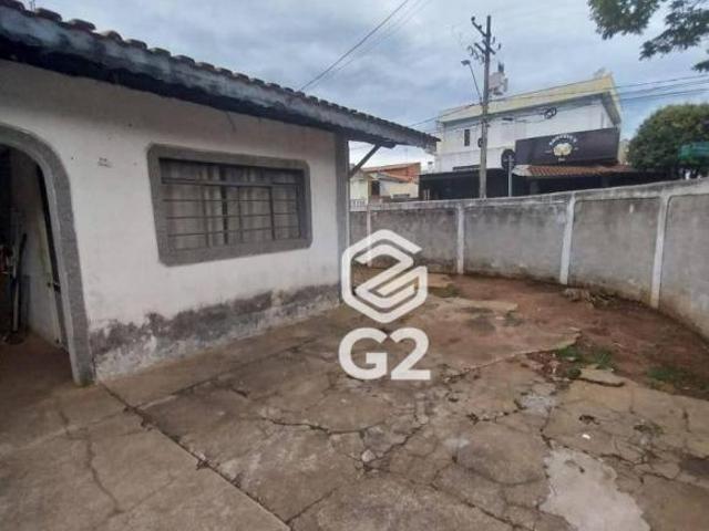 EXCELENTE TERRENO DE 300m² de ESQUINA. ÓTIMA OPORTUNIDADE PARA FAZER UM BELO COMÉRCIO