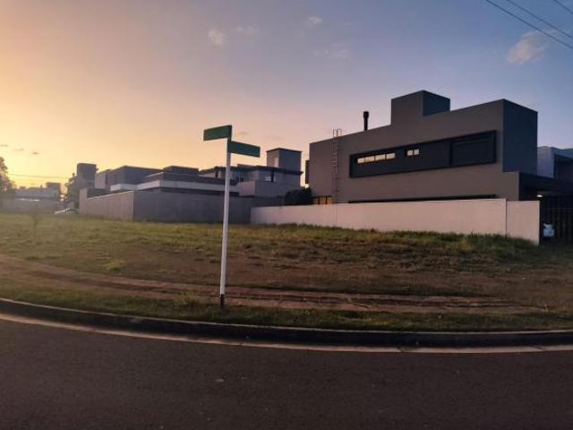 Excelente Terreno de Esquina no Alphaville IV – 529 m²