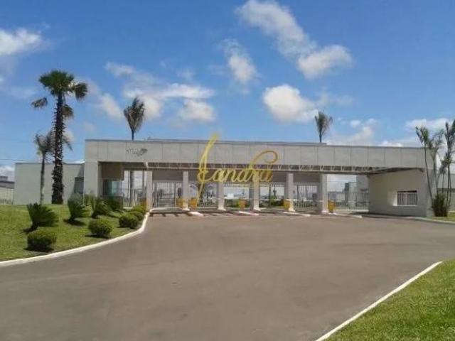 Excelente Terreno de Esquina no Condomínio Malibu! com 442 metros quadrados