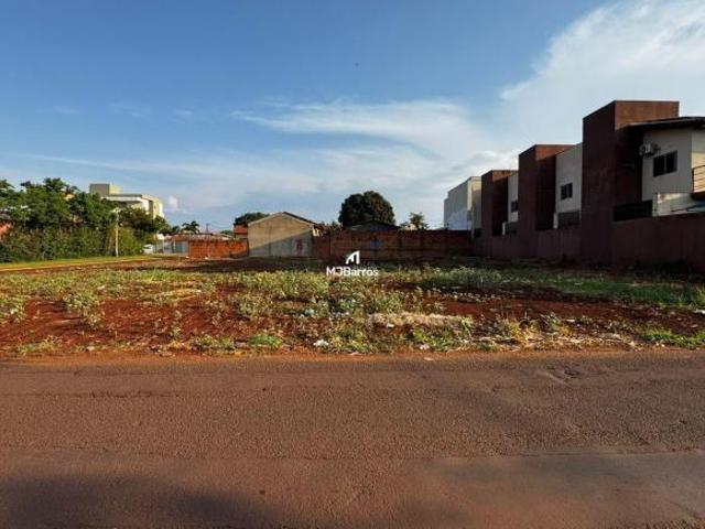 Excelente terreno de esquina à venda no Jardim Universitário em Dourados MS