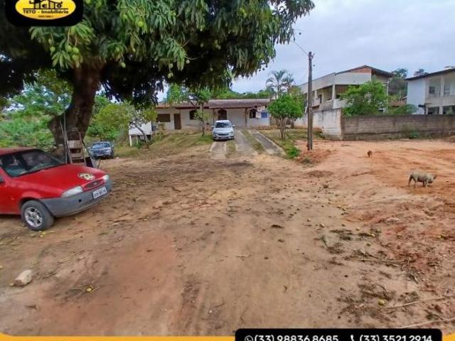 Excelente terreno de esquina com casa no Bairro Jardim São Paulo