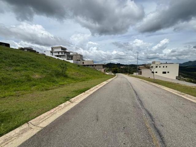 Excelente Terreno em Aldeia da Serra