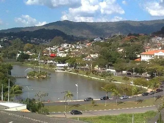Excelente terreno em condomínio à venda em Atibaia!