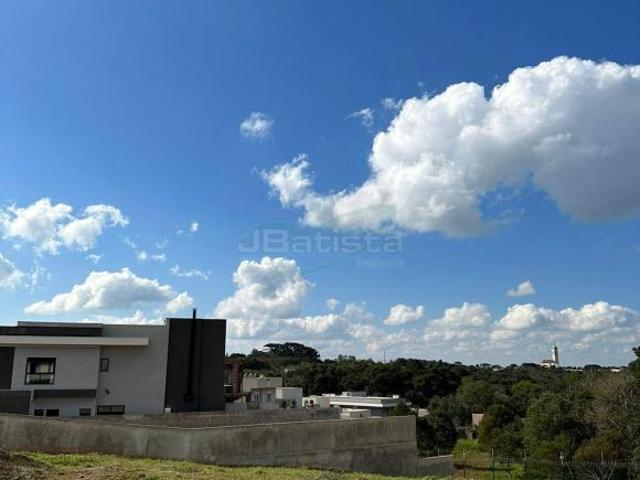 Excelente terreno em Condomínio Fechado