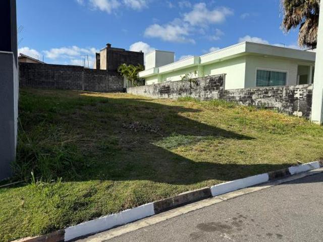 Excelente terreno em condomínio fechado na cidade de Arujá SP