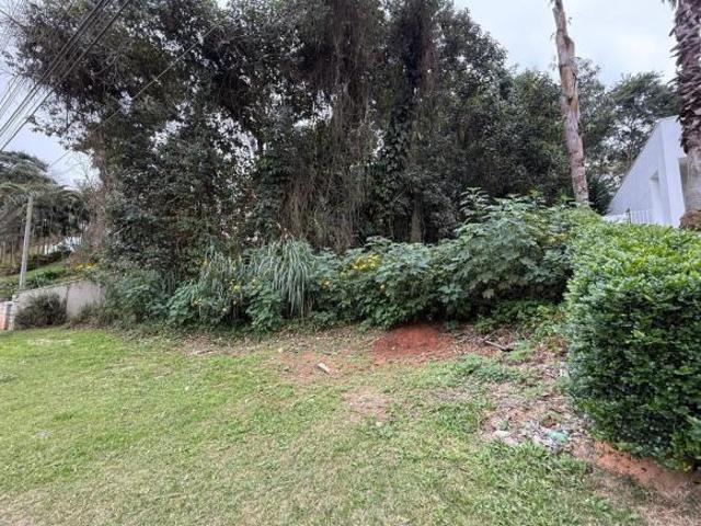 Excelente terreno em condomínio fechado na cidade de Arujá SP
