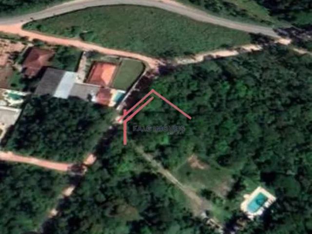 Excelente terreno, localizado na Estrada Municipal da Capelinha no ponto mais alto da Estrada. Terre