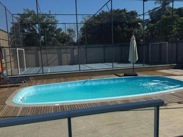 Excelente terreno medindo 160m² em condomínio fechado, localizado no bairro Rio Branco