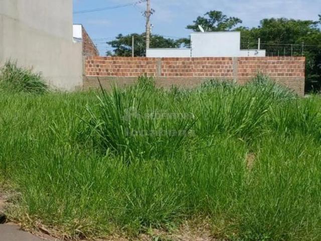 Excelente Terreno no Bairro Menezes II