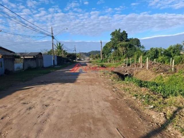 Excelente Terreno no Bairro Piçarras