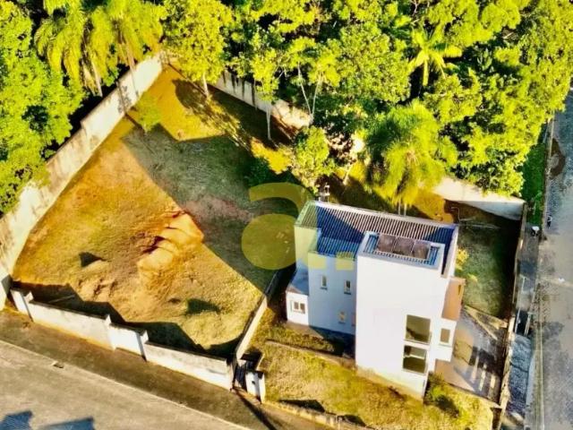 Excelente terreno no Bairro Velha Central