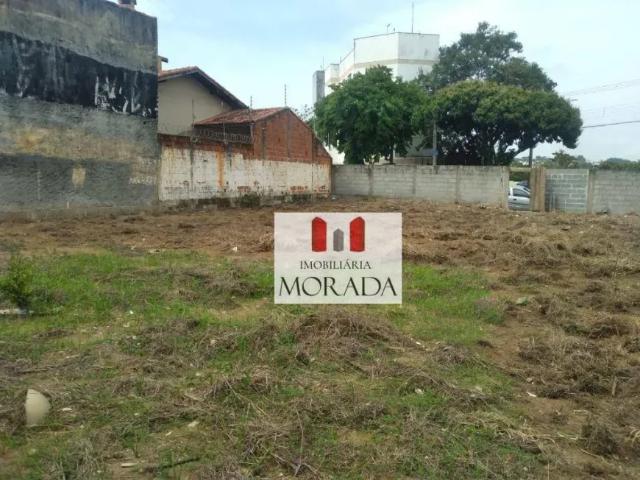 Excelente terreno no bosque