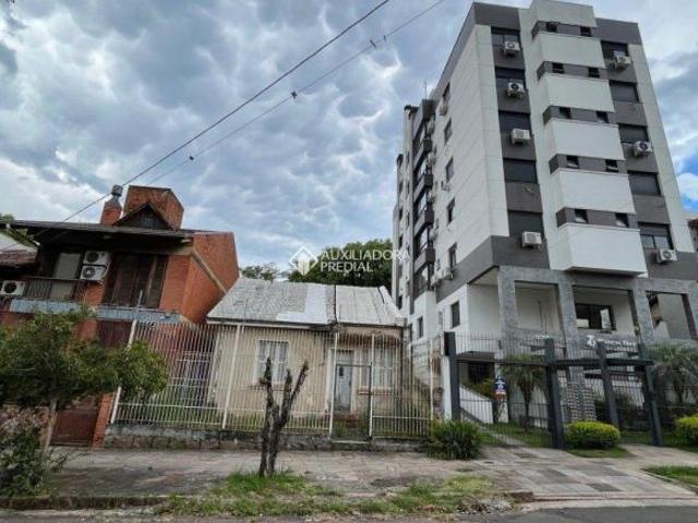 Excelente terreno no Menino Deus