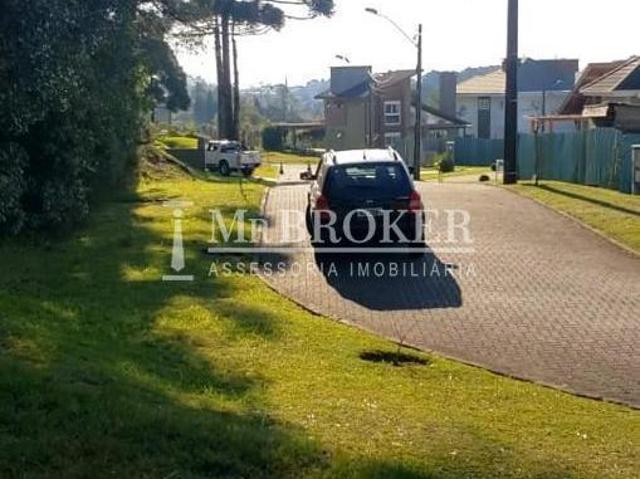 EXCELENTE TERRENO NO MELHOR CONDOMINIO DE CANELA