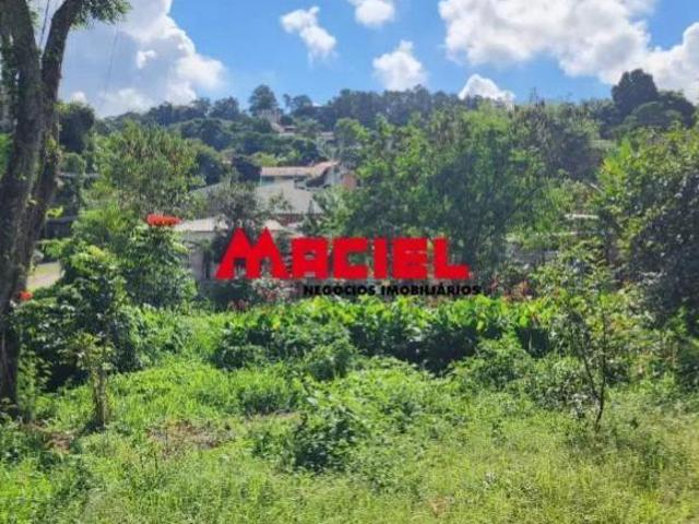 EXCELENTE TERRENO RESIDENCIAL COM 200M2 EM BAIRRO TRANQUILO
