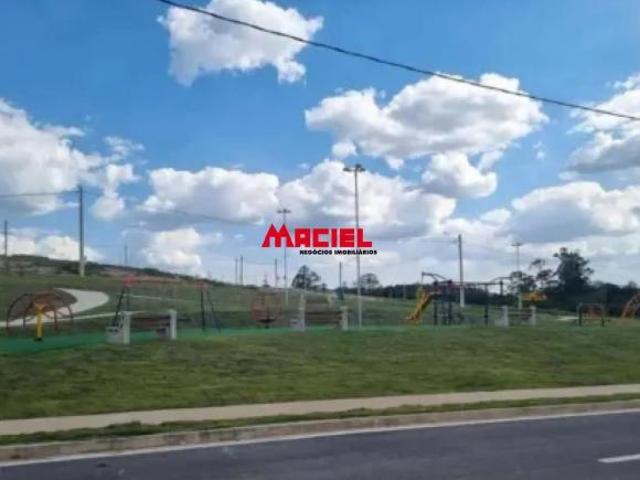 EXCELENTE TERRENO RESIDENCIAL E COMERCIAL À VENDA Entrada + Parcelas