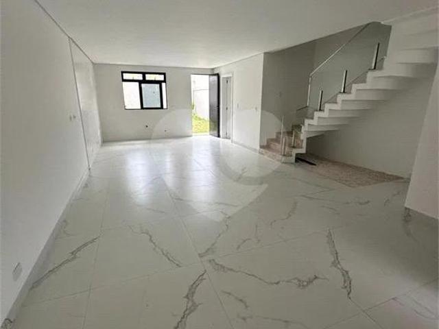 Excelente triplex no Jardim das Américas ótima localização