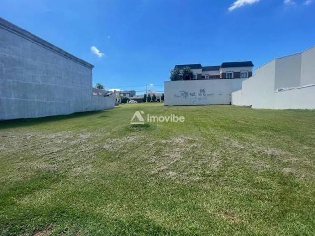 EXCELENTES TERRENOS NO CONDOMÍNIO TRIPOLI