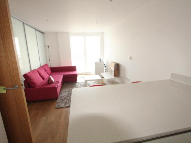 Excellent 1 bedroom flat in Poplar Has an Apartment