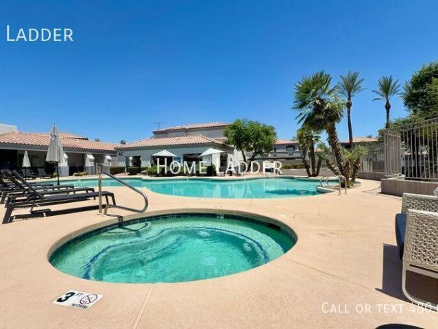 Excellent 2 Bedroom 2 Bath Condo With New Flooring and Paint in Tempe!