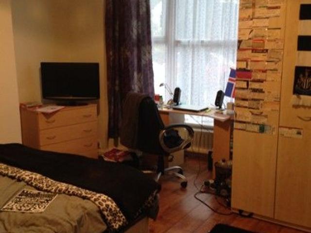 Excellent 4 Double bed, Kirkstall Rd, Sharrowvale, Sheffield 11