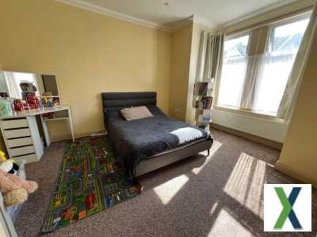 Excellent condition spacious 4 Bedrooms house in Ilford