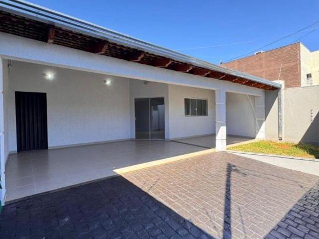 EXCENTE CASA A VENDA NO BAIRRO JARDIM BOTÂNICO 3/4 garagem 4 carros em Uberlândia