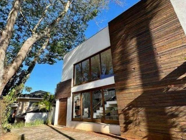 Excepcional casa com 4 quartos à venda, no Nova Higienópolis Granja Viana