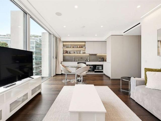 Exceptional 2 bedroom, 2 bathroom apartment in the highly desirable Nova building. Nova has a 24/7 concierge and features a residents' roof garden, gym, meeting room and cinema