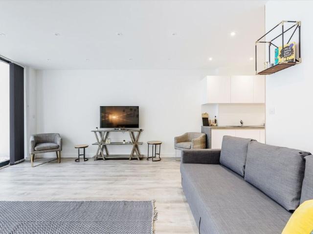 Exceptional Two Bedroom Duplex in Bermondsey, SE1