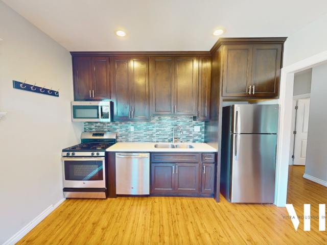 Exceptional Five Bedroom Home Near USC Campus!
