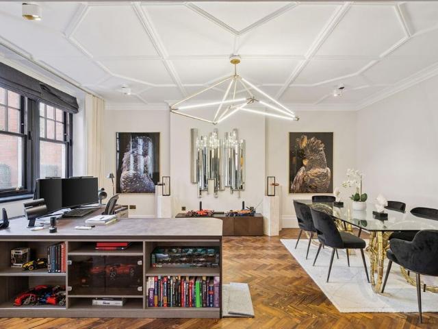 Exceptional four bedroom lateral apartment with private terrace and elegant entertaining space in the heart of Holland Park