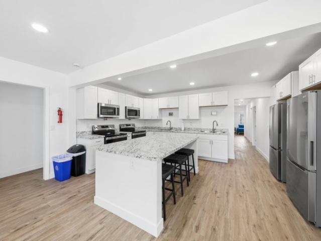 Exceptional home Host! | Private Bath & Private H
