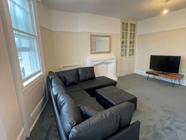 Exceptional House Share in Brighton Room 4