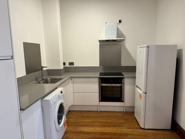 Exchange Court, 3 Bedford Park, Croydon CR0, 2 bed flat to rent, £1,400 pcm | PrimeLocation